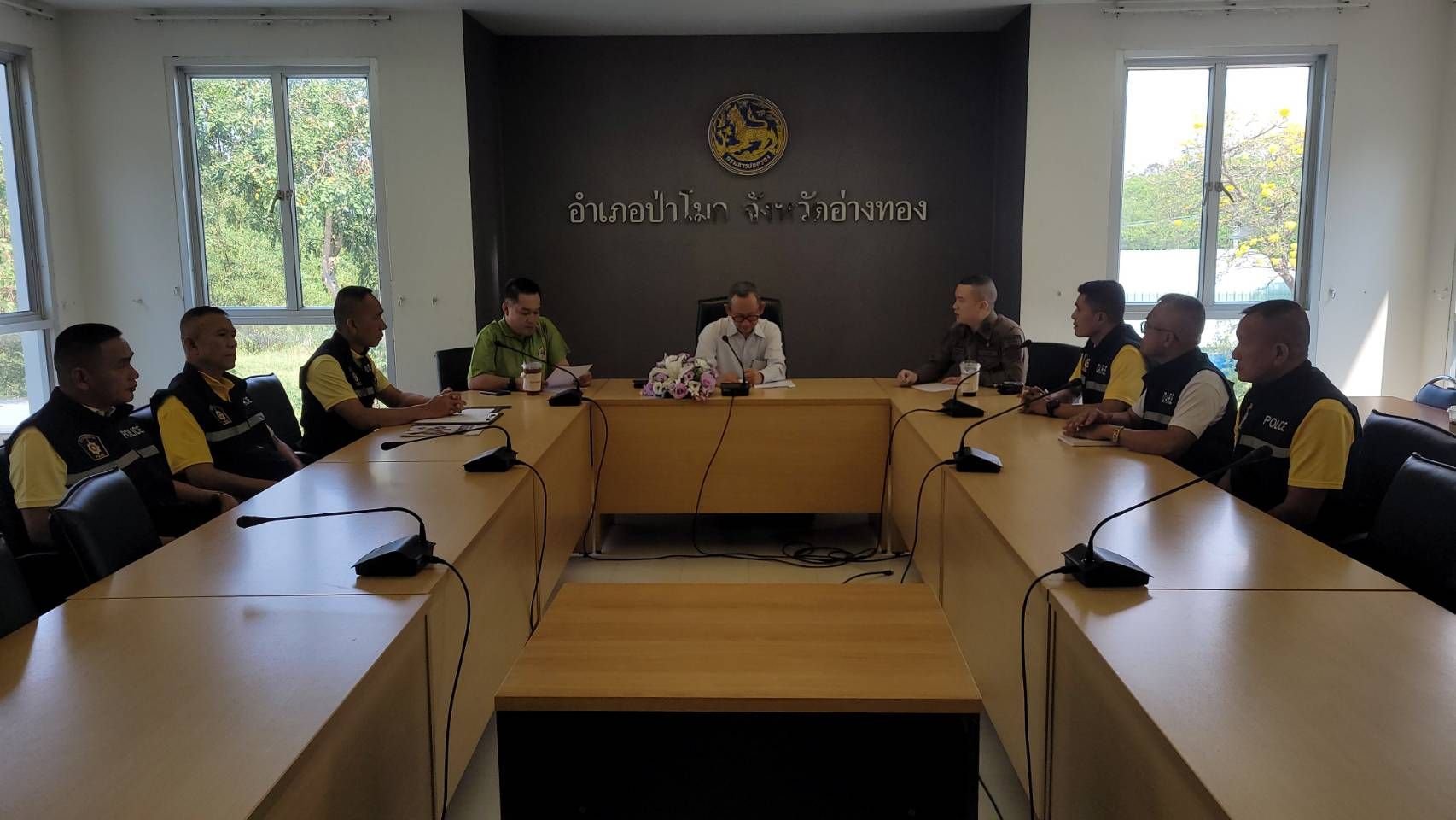 เข้าพบนายณัฐวุฒิ อนุโยธา นายอำเภอป่าโมก เพื่อขับเคลื่อนการดำเนินโครงการ ...